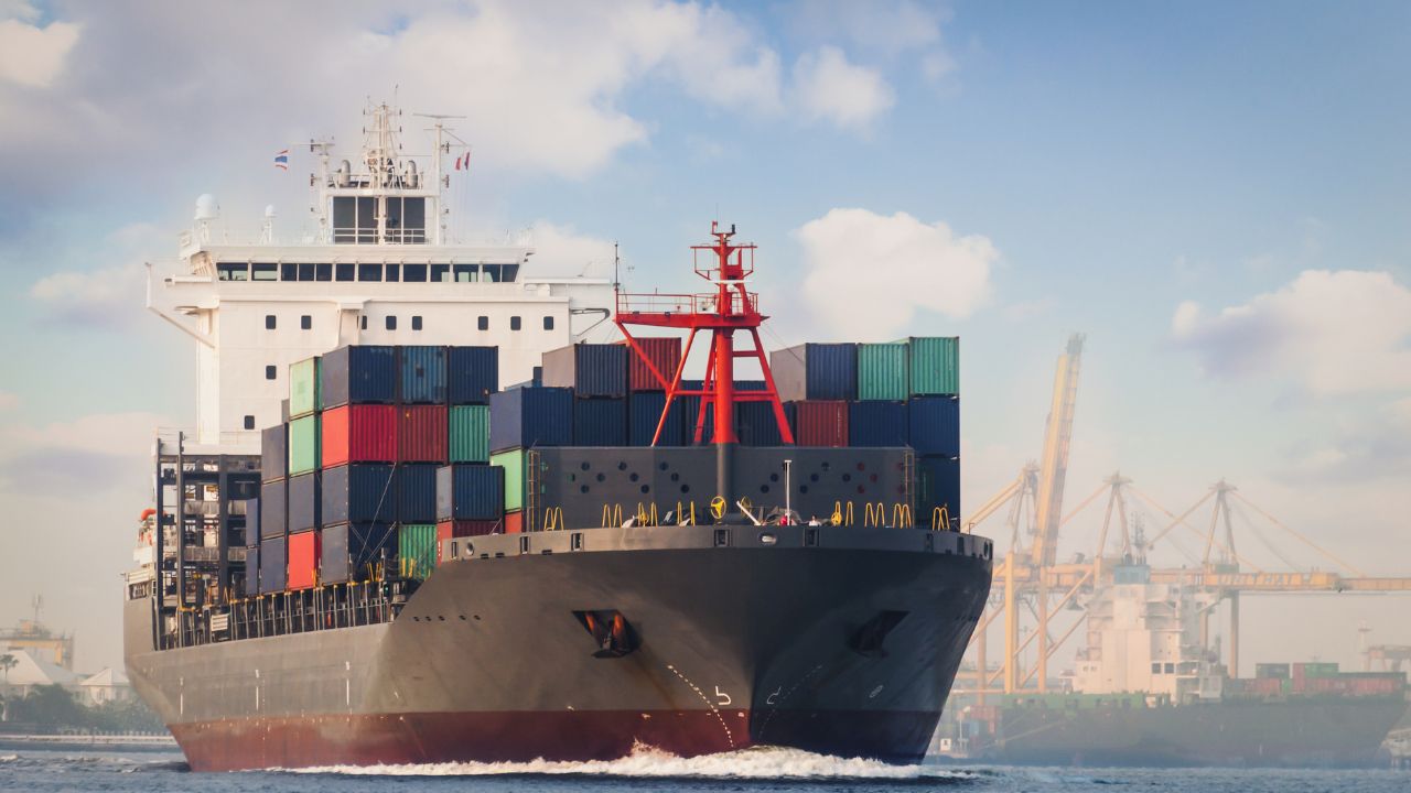 Guide to Shipping Vehicles from UAE to USA - Universal Relocations