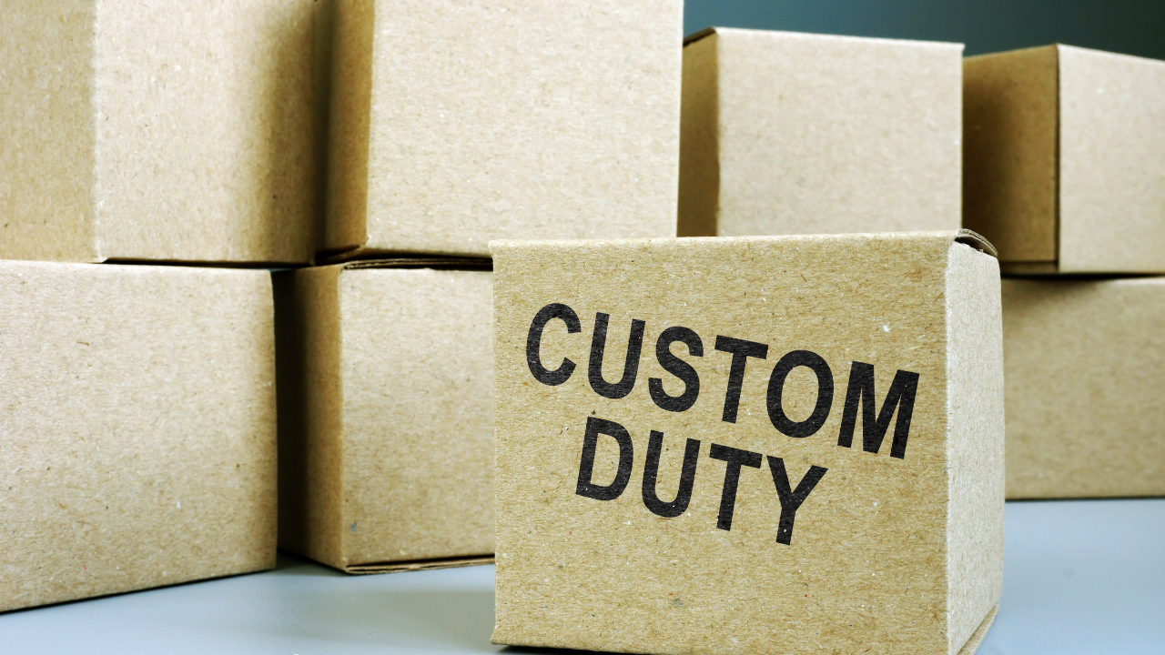 How to Calculate Custom Duty for Shipping | Universal Relocations